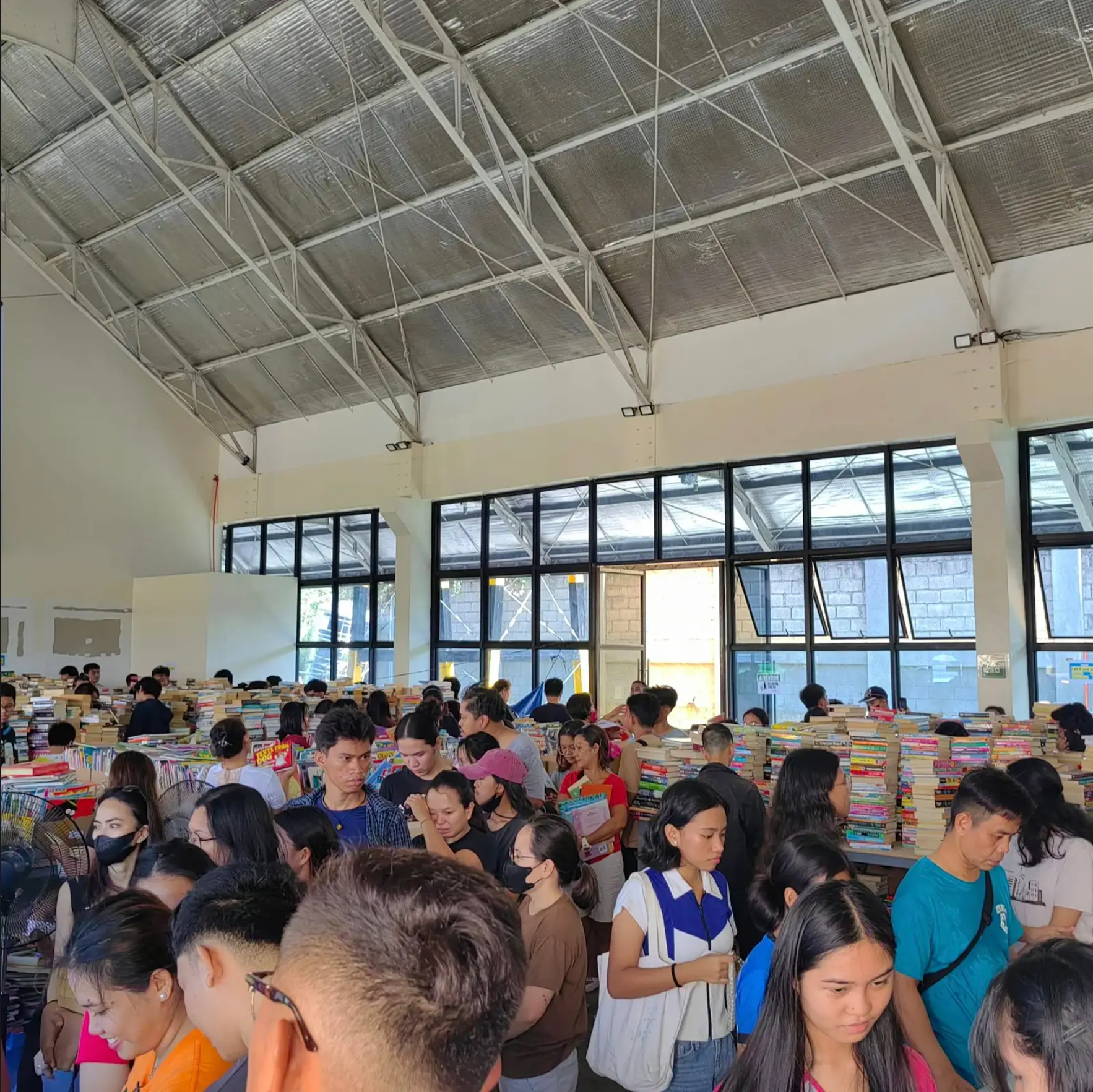 Bookchigo - Buy books by weight